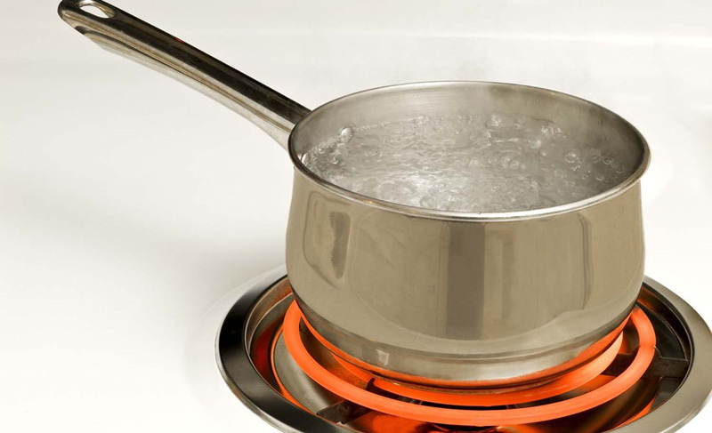 Woman scalded with boiling water in love triangle ⋆ Pindula News