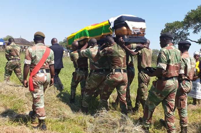 PICTURES: National Hero, Callistus Ndlovu' Body In Sanzukwi, Mangwe ⋆ ...
