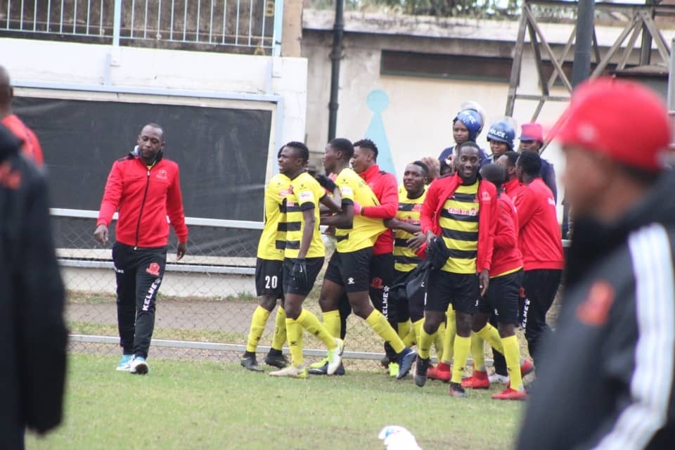Bosso Fans Invade Pitch As Team Loses To Chicken Inn ⋆ Pindula News