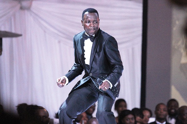 Leonard Zhakata Celebrates 55th Birthday ⋆ Pindula News