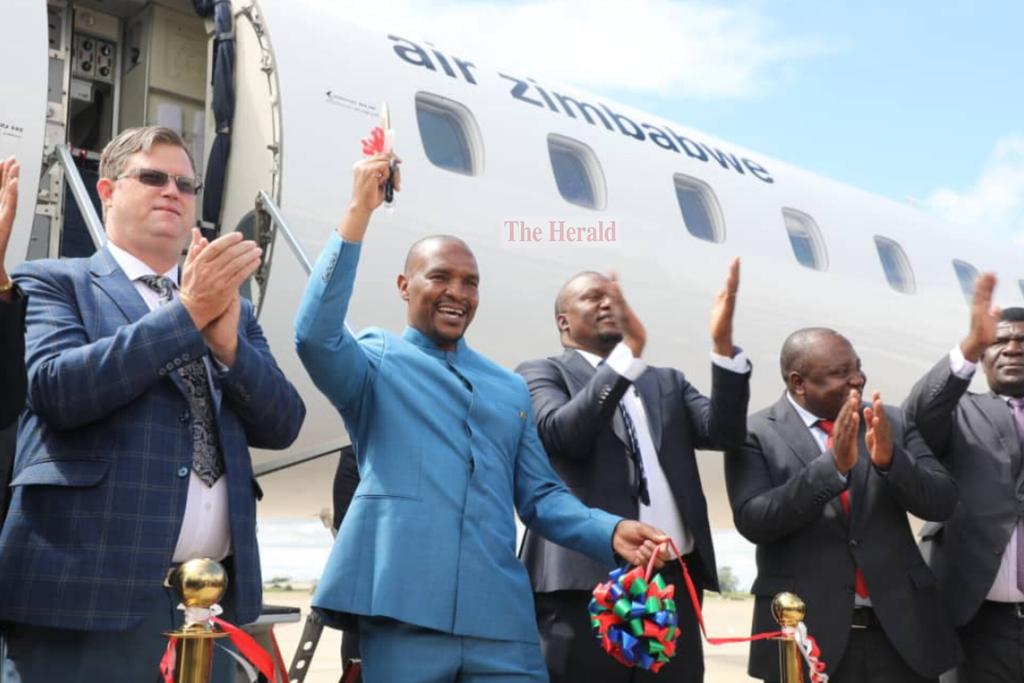 Air Zimbabwe Expands Fleet With Second ERJ145 Aircraft ⋆ Pindula News