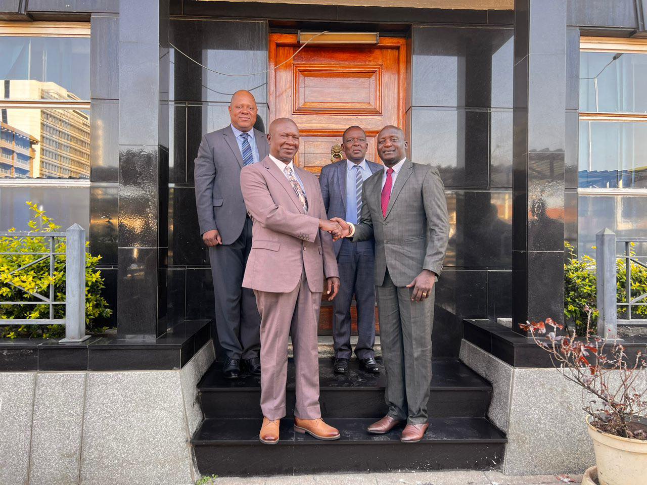 Zambia Army Commander Lieutenant General Alibuzwi In Zimbabwe For SADC ...