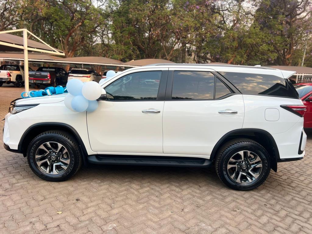 Wicknell Chivayo Gifts Daisy Mtukudzi A Brand New Toyota Fortuner ⋆ ...