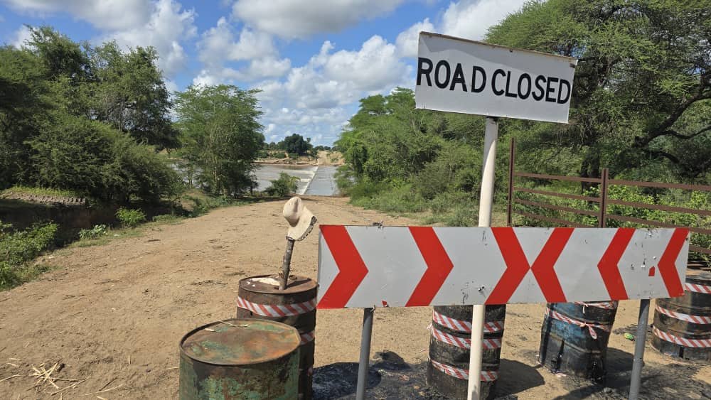 Chilonga Bridge Collapse Cuts Off Thousands In Chiredzi ⋆ Pindula News