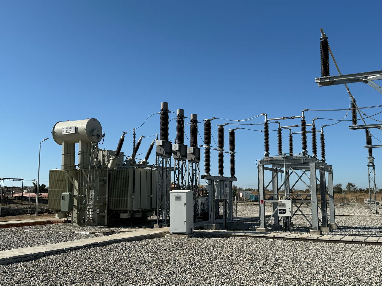 19-Year-Old Student Electrocuted While Working On ZESA Power Line In ...