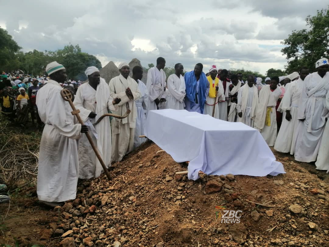Guruve Mass Murder Victims Buried As Police Intensify Hunt For ...